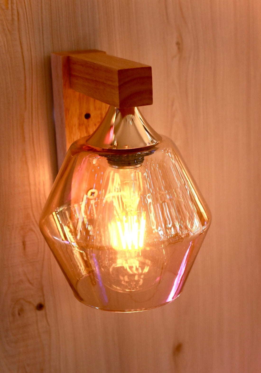 WALL LIGHT W222 – SYNX HOUSE